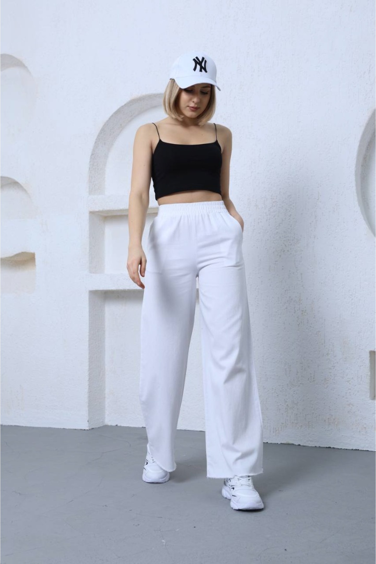 Beyaz Cepli Beli Lastikli Bağcıklı Palazzo Pantolon - NOM-P1200b